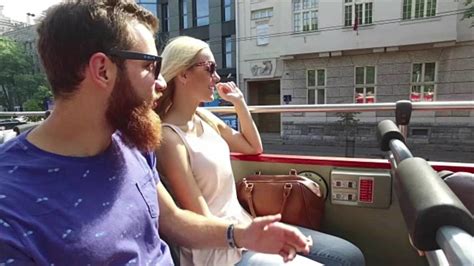 And Just Like That NYC S Sex And The City Bus Tour Is Back Video