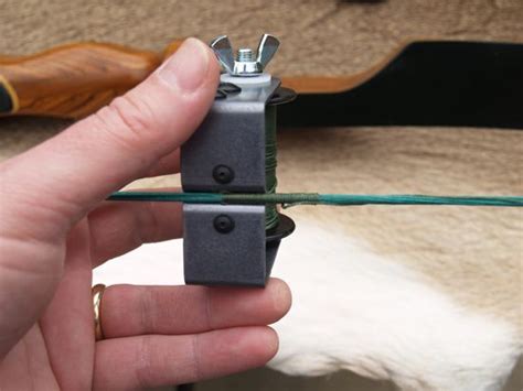 learn two ways of how to serve a bow string artofit