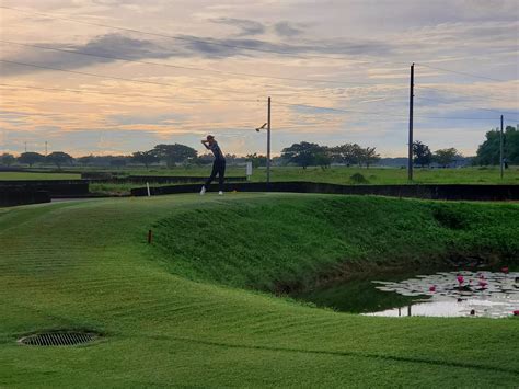 필리핀 골프아카데미 필리핀 골프아카데미 Updated Their Cover Photo