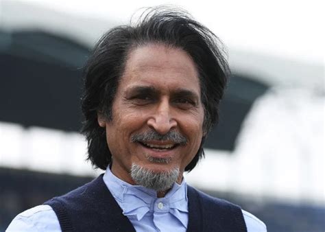 Two Former Pakistan Captains To Be In Tv Commentary Box For Pakistan