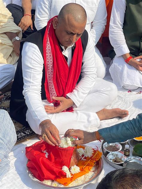 Samajwadi Party On Twitter हरिद्वार के नमामि गंगे घाट पर श्रद्धेय