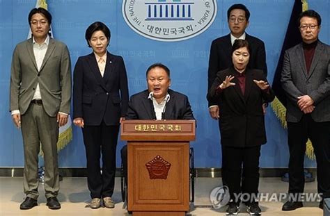 이상민 민주당 떠나면 이준석 신당 합류·국민의힘 입당 모두 가능 네이트 뉴스