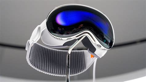 Гарнитура Apple Vision Pro доступна для предзаказа Mobidevices