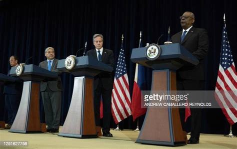 Enrique Manalo Photos And Premium High Res Pictures Getty Images