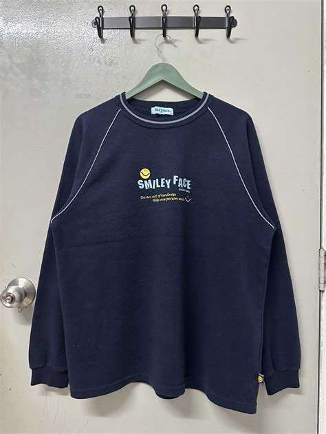 Vintage Harvey Ball Smiley Face Script Spellout Sweat Gem