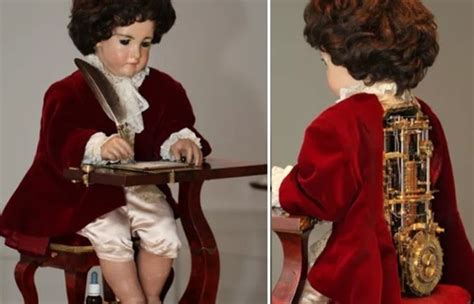 La Crepa Nel Muro Lincredibile Bambola Robot Di 240 Anni Che Scrive 40 Caratteri Di Testo