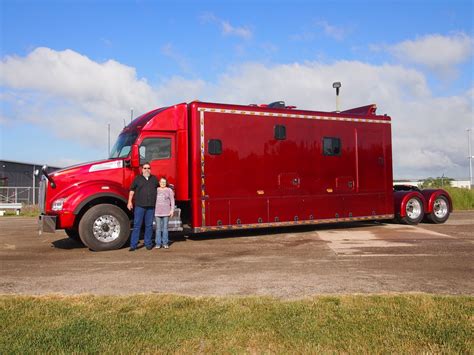 Custom Big Rigs Big Trucks
