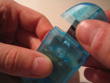 How To Open The Flash Drive Techwalla