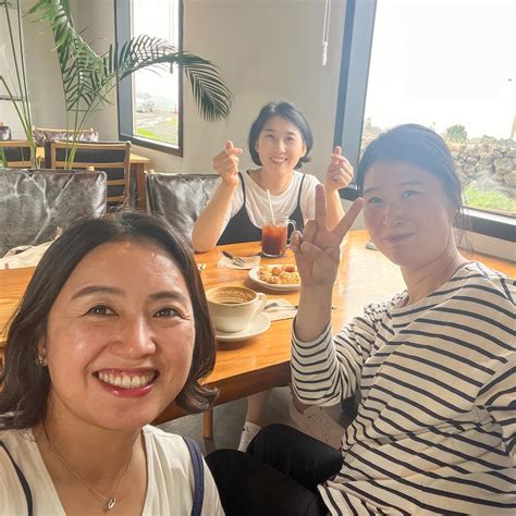 동글락제주 가을이면 복직하는 그녀들과😍 💁🏻‍♀️여고동창이자 옛 직장동료 내절친 🙎‍♀️옛