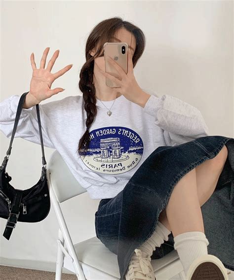 데일리아방핏 프랑드 라운드넥 크롭 프린팅 맨투맨 긴팔 스웻 유니크 캐주얼룩 포인트 캠퍼스룩 학생 수학여행 꾸안꾸 레이어드 에이블리