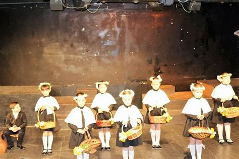 ნინოს კლასი ნინოს კლასი Added A New Photo