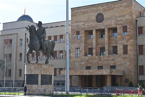 Седници на две собраниски комисии Курир