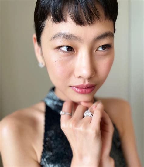 How To Do Winged Eyeliner On Hooded Eyes According To A Mua Who What
