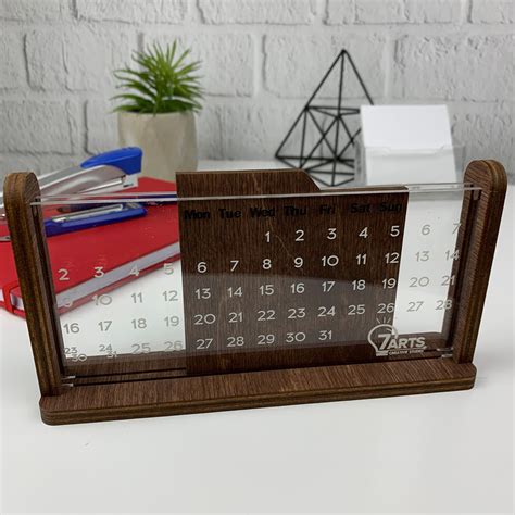 Стильний брендований вічний календар з дерева та акрилу купити в Україні інтернет магазин