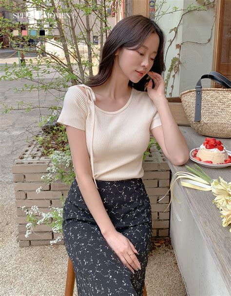 리썸데이 나나 리본 반팔 니트 3color [원숄더 언발 라운드 리본니트 골지 여름 반팔니트 여름니트 오프숄더 데일리룩 데이트 출근룩 휴가룩]