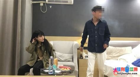 探花小海哥 真实约炮良家女孩半推半就无套做爱 V MB 百度盘 老司机