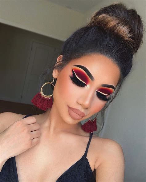 Роскошная страсть 12 шикарных идей бордового макияжа Косметология