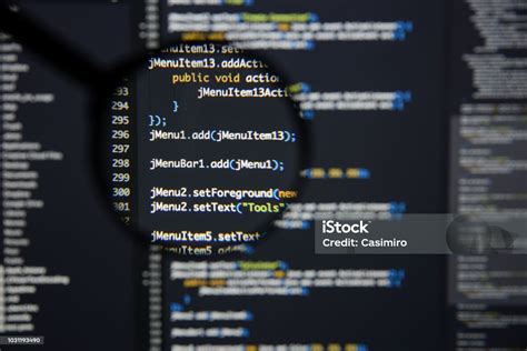 실제 자바 코드 개발 화면입니다 프로그래밍 워크플로 추상 알고리즘 개념입니다 돋보기 렌즈 아래 보이는 자바 코드의 라인입니다