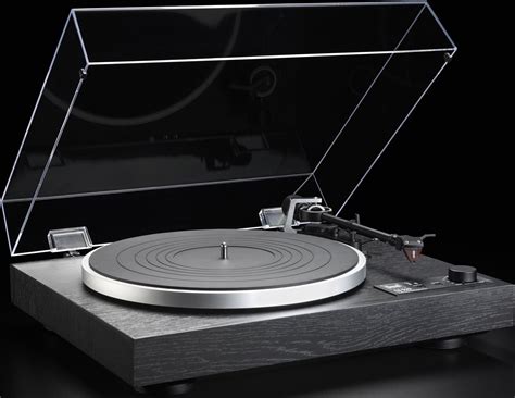 Dual Cs 529 Fully Automatic Turntable With Built In Phono Preamp And