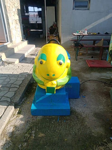 детска клатушка щурец Съоръжения за игри Атракции Слънчев бряг клатушката е много зап