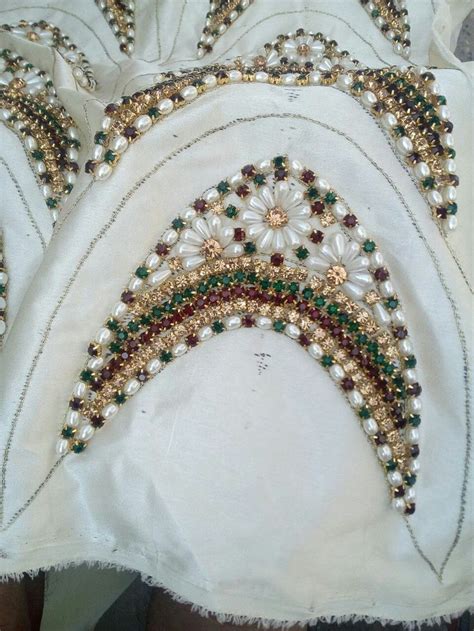 Pin By Zahir On Fainsi Khussa Bead Work Embroidery Shoes Emblem Embroidery