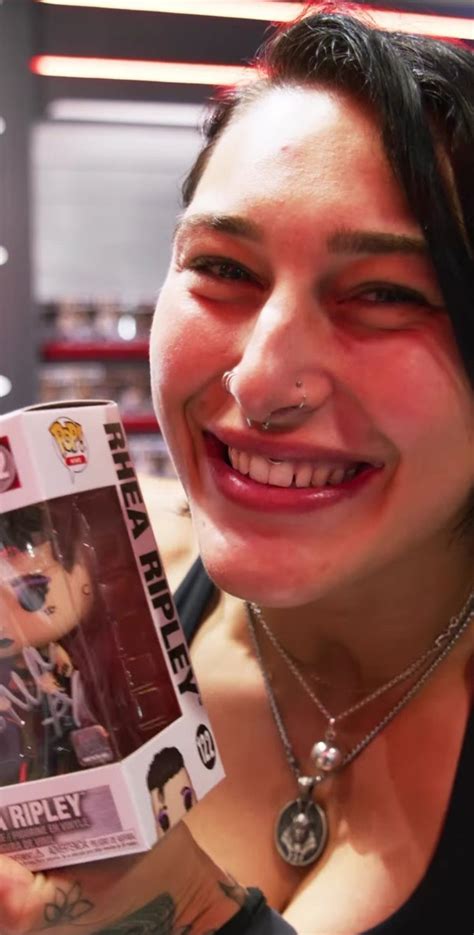 Erica Lopez Rodriguez Adlı Kullanıcının Rhea Ripley 💋🖤 Panosundaki Pin