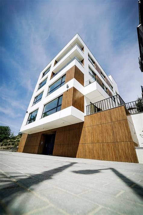 Обекти Многофамилна жилищна сграда в ж к Бриз гр Варна алуминиева и Pvc дограма Системи от