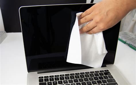 How To Clean A Laptop Screen