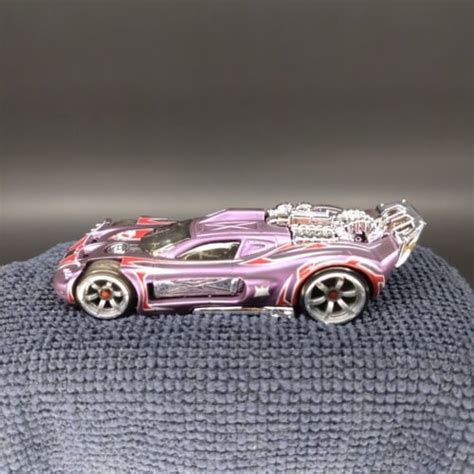 Hot Wheels Acceleracers Spine Buster Satin Purple Cm6 New Sealed 2005