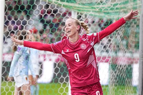 Svava Og Vangsgaard Fører An I Dansk Nøglesejr Bt Fodbold Btdk