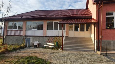 Заврши санацијата на влезниот дел од училиштето во Оровник Портал ТВМ