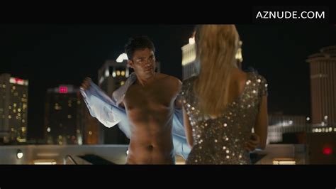 KARL URBAN Nude AZNude Men