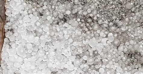 충주서 동전크기 우박 쏟아져