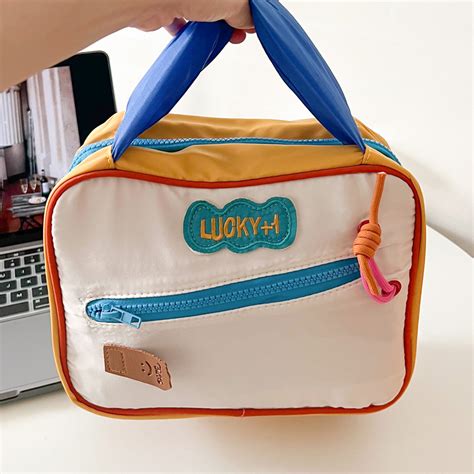 엠컴퍼니 리퍼브 휴대용 화장품파우치 여행용 메이크업 파우치 대용량 수납 여성용품 생리대 립스틱 손잡이 이너백