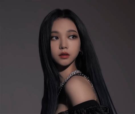 카리나 생머리착붙인간 케이돌토크 카테고리