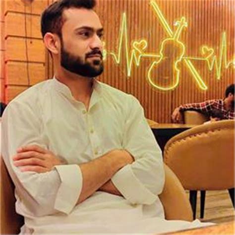 🎓 Experienced Computer Science Tutor Providing Comprehensive Lessons