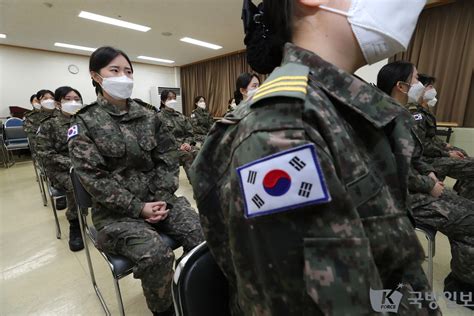 국방사진연구소 간호사관학교 3학년 생도 코로나19 현장 투입 60기 선배들에 이어 의료현장 파견