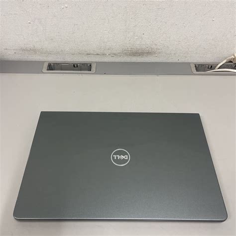 Yahooオークション U22 Dell Vostro 5568 P62f Core I5 7200u メモ