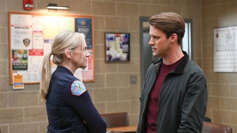 Chicago Fire Season 11 Finale Hope For Brettsey Plus Will Spoiler