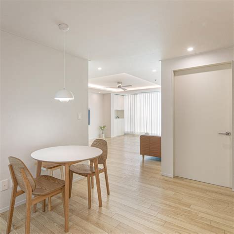 인테리어는 ‘디자인입주 분당인테리어 판교인테리어 강남인테리어 잠실인테리어 불필요한 요소를 덜어낸 공간 오직 삶의 본질만 남긴 주방 판교인테리어 분당