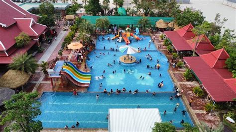 ទេសភាព អាហារដ្ឋាន សួនទឹកគជ់ស្វាយព្រៃ Youtube