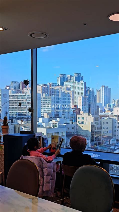 공간산책 카페 • 건축 • 도시 • 전시 크리스마스 손님맞이 중인 대구근교 드라이브 코스 성주에 위치한 복합문화공간 하우스소서 밝을 소 마을 서 라는