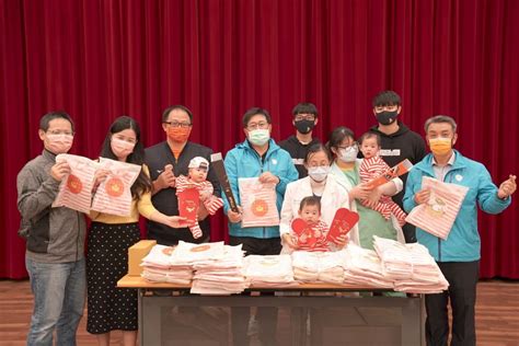 台中太陽神排球隊 捐贈160件恭賀新喜有機棉寶寶裝