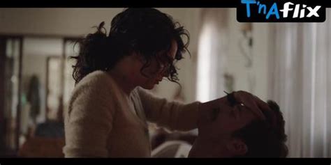 Funda Eryigit Sexy Scene In Ashes