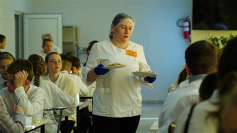 В одеських школах облаштують нові їдальні Новини Live