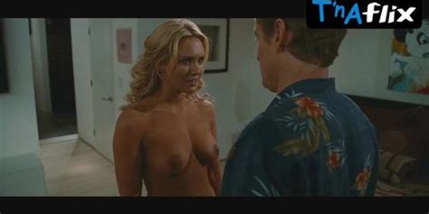 Nicky Whelan Breasts Scene In Hall Pass Tnaflix Com
