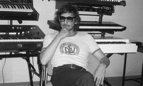 Entrevista León Larregui