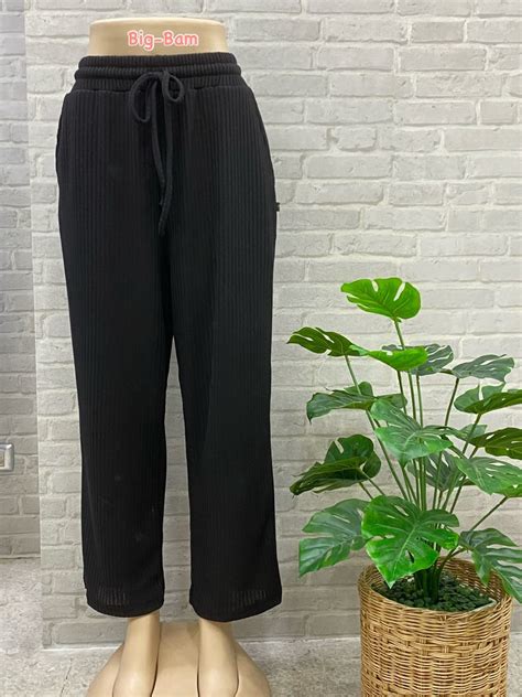 ☁️ไหมพรมขากระบอก☁️ Hot Items กางเกงทรงขากระบอกเนื้อผ้าไหมพรมร่องเนื้อนุ่มนิ่ม ทรงสวย แมทง่าย ควร