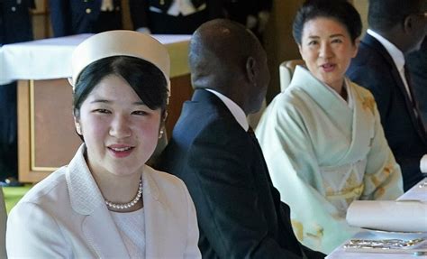 〈愛子さま20日に学習院大ご卒業〉愛子さま昼食会デビューの圧倒的オーラの背景に「雅子さまにそっくり！」な所作と心 概要 Aera