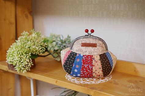 Patchwork Purse Pouch DIY Tutorial Ideas